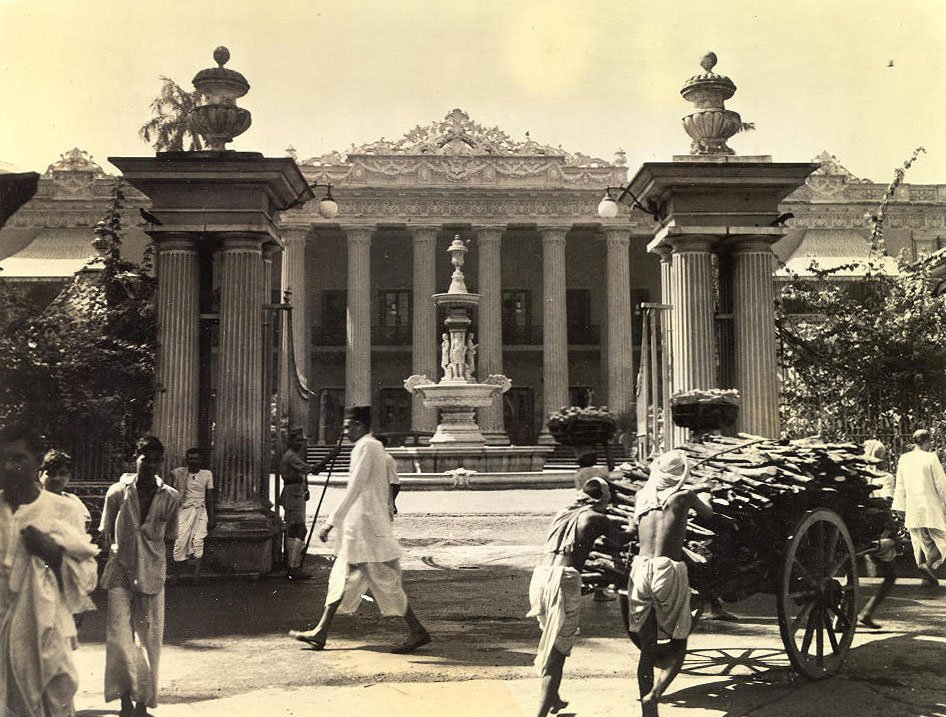 30 Rare Photos Of Calcutta 1945 - RVCJ Media