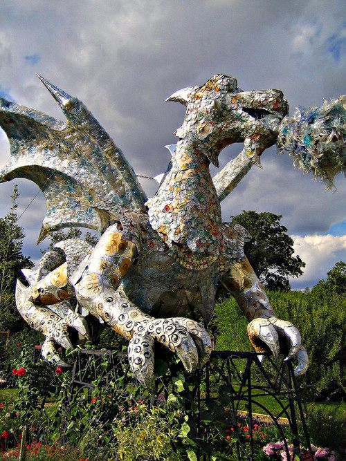 Soda Can Dragon - RVCJ Media
