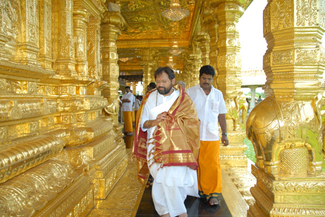 9 Amazing Facts To Know About The Golden Temple Of Sripuram - RVCJ Media