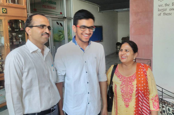 Chandigarh Boy Sarvesh Mehtani Tops IIT-JEE 2017 Exams! His Marks Will ...