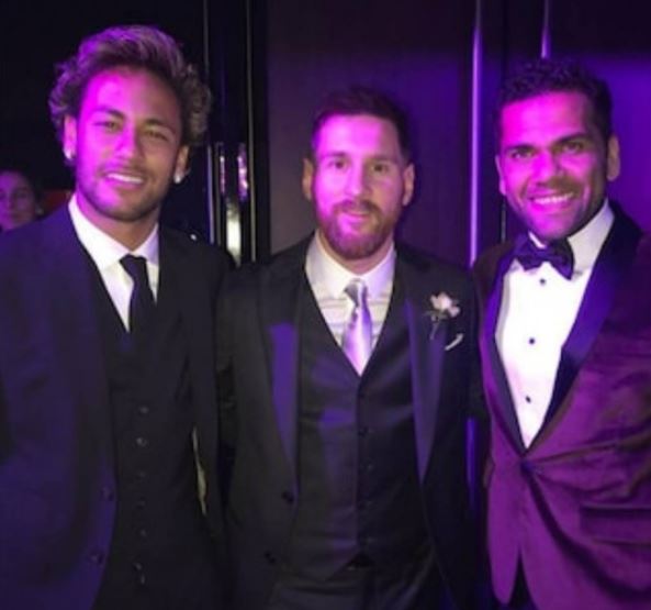 Lionel Messi Gets Married To The Love Of His Life Antonella Roccuzzo ...