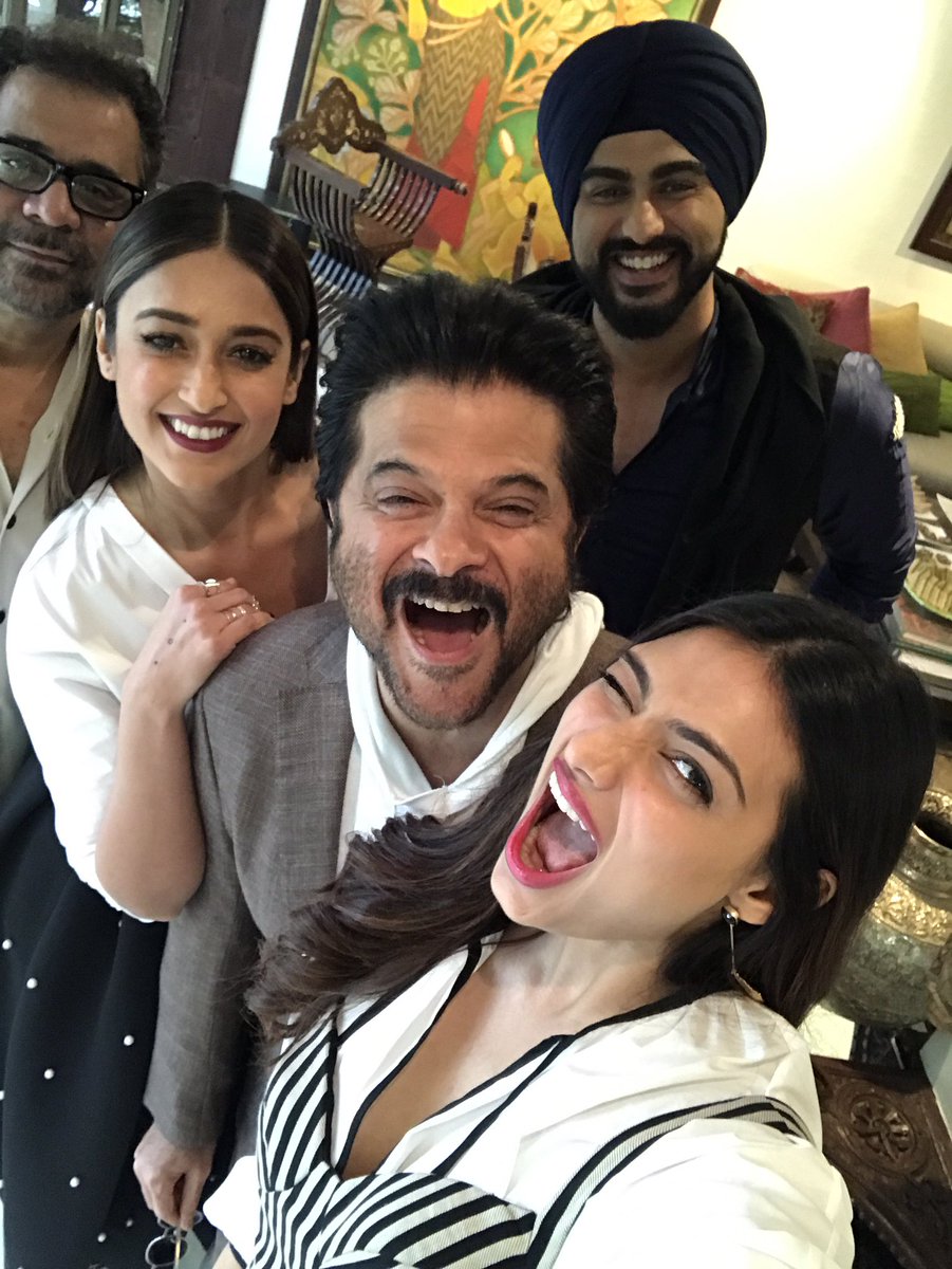 Media Says Kapil Made Mubarkan Team Wait For 4 Hours. Arjun Kapoor Gave ...