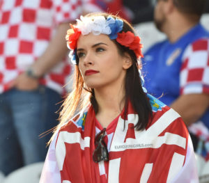 20 Beautiful Fans Spotted At FIFA World Cup 2018. You'll Thank The ...
