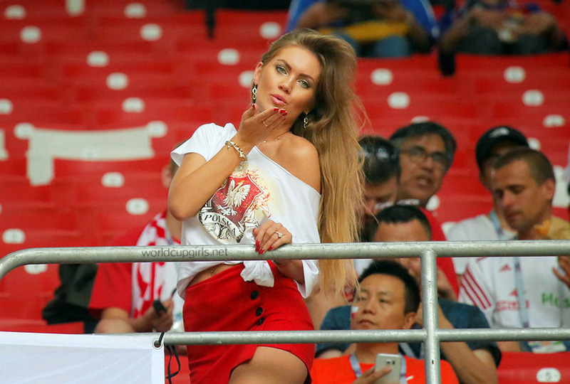 20 Beautiful Fans Spotted At FIFA World Cup 2018. You'll Thank The ...