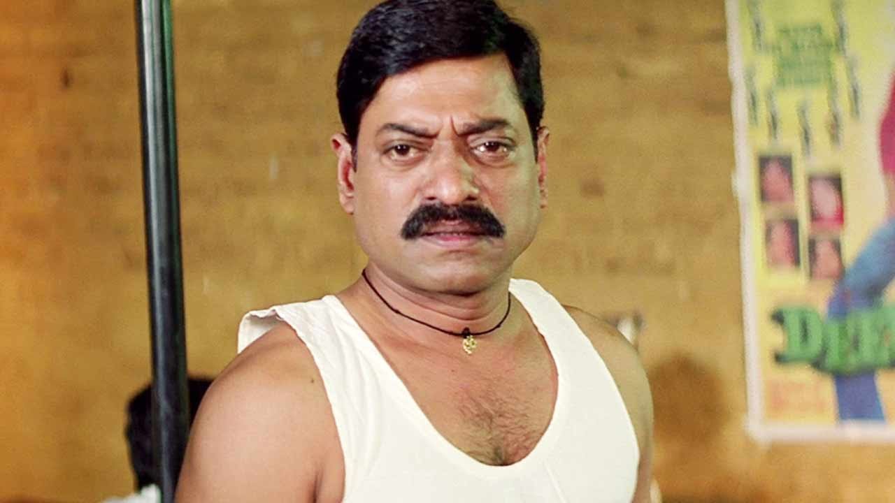 Do You Remember Dedh Footiya From Sanjay Dutt's Vastav? This Is What He ...
