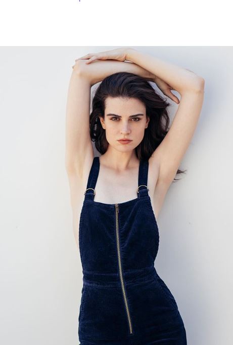 10 Photos Of Gorgeous Fiji Water Girl Which Will Make You Forget ...
