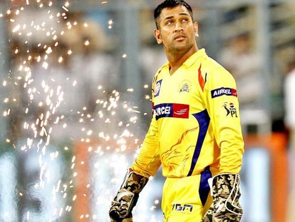 Kevin Pietersen Took A Hilarious Dig At Dhoni While Congratulating Him ...