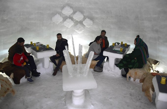 India’s First Ever Igloo Café Opens In Kashmir & Pics Will Make You ...