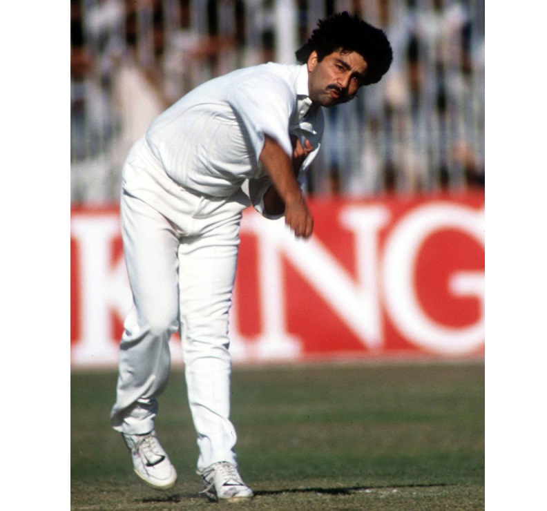 7 Popular Cricketers Who Have Bowled Both Pace & Spin In International ...