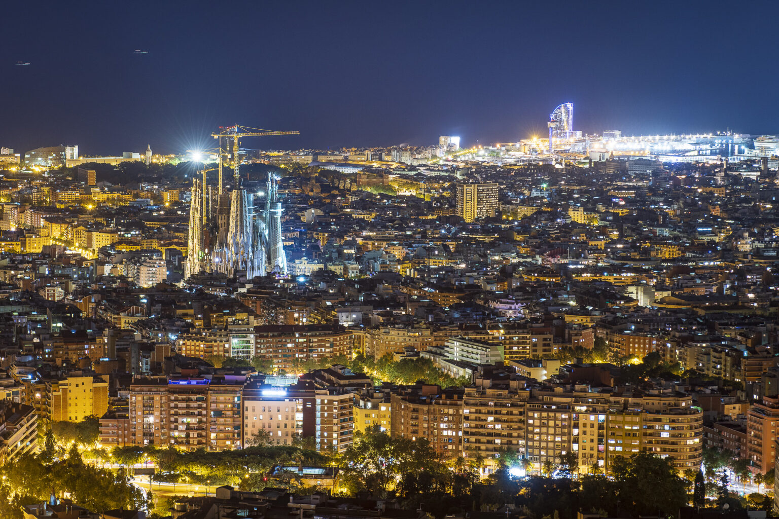 5 Best Places for Nightlife Around the World - RVCJ Media