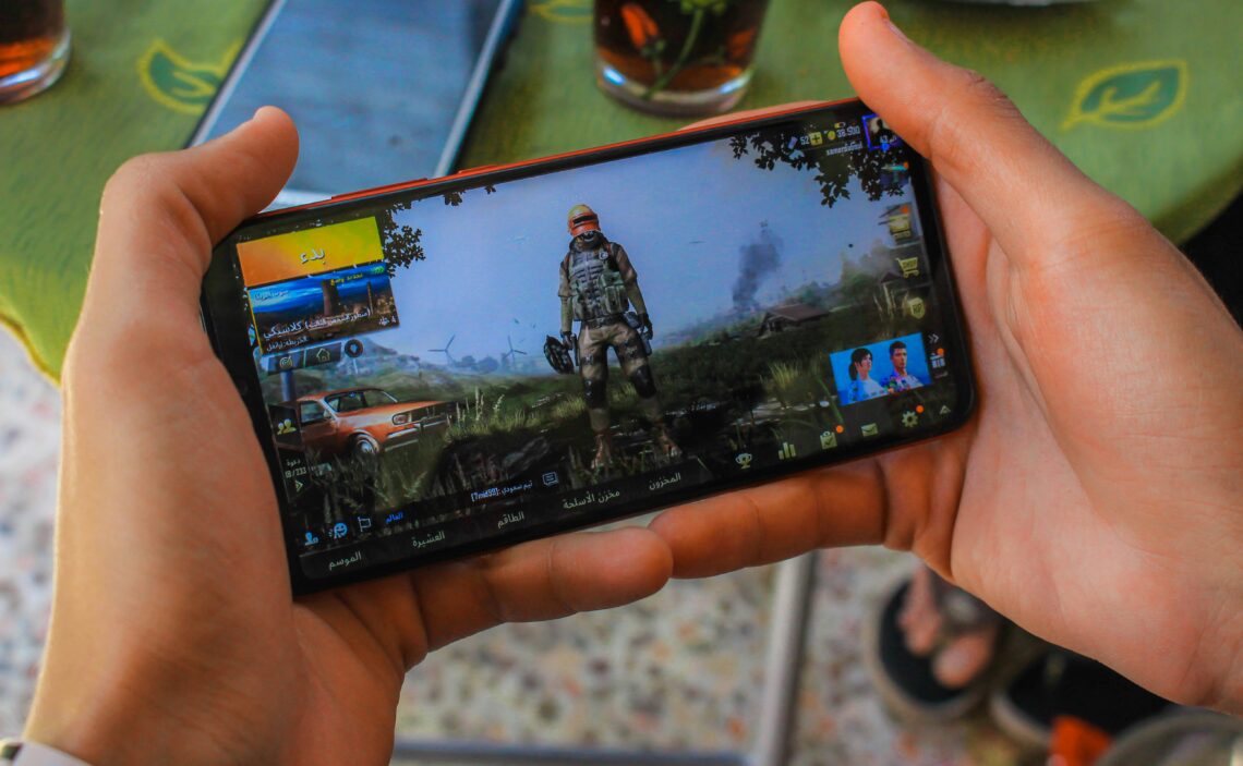 Latest in Tech: Comprehensive Review of Next-Gen Smartphones - RVCJ Media