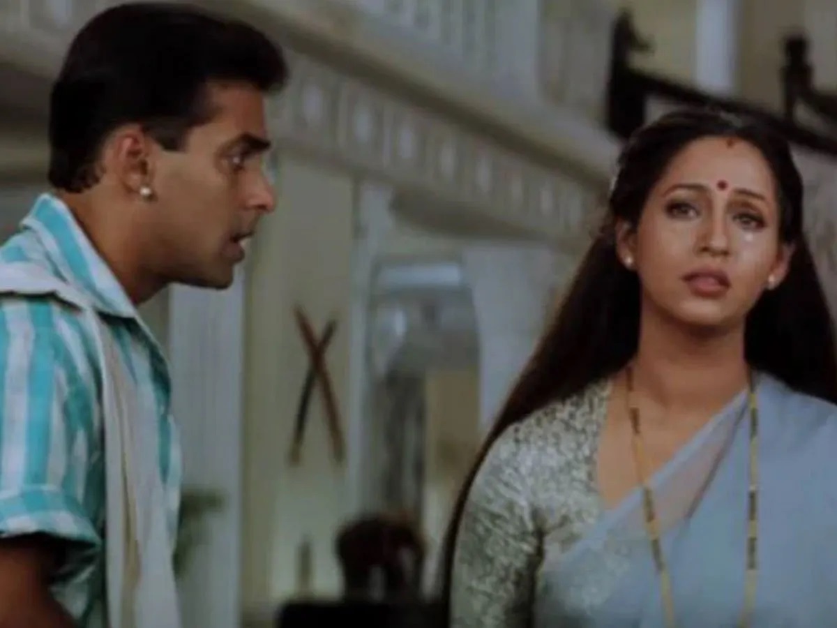 Raksha Bandhan Special- 9 Hindi Movies That Celebrate The Beautiful Brother-Sister Bond - RVCJ Media